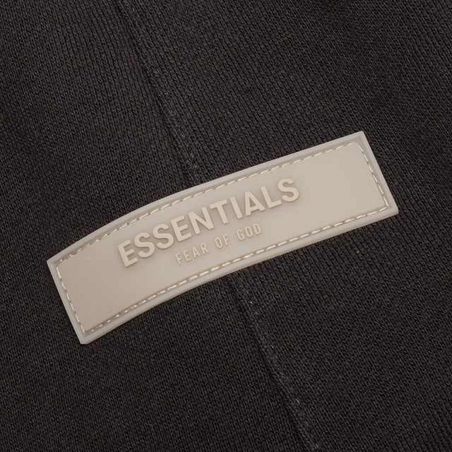 Essentials Shorts - Iron – Feature