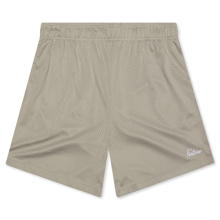 Beyond the Gym: Mesh Shorts for More Than Movement – Feature