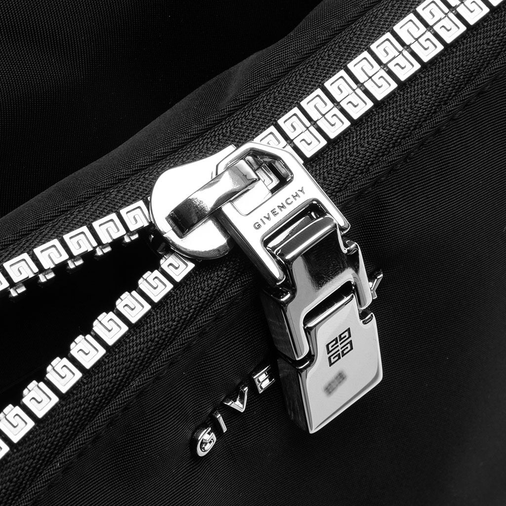 Ant U 크로스바디 테크-블랙 – Feature