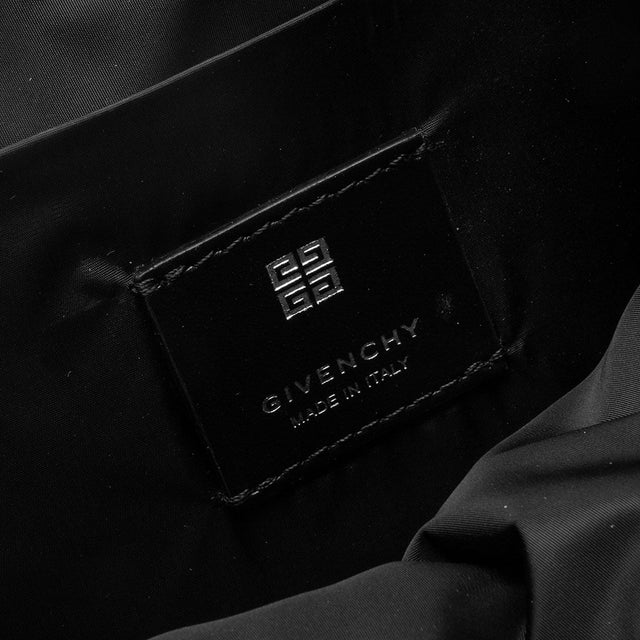 Ant U Crossbody Tech - Black – Feature