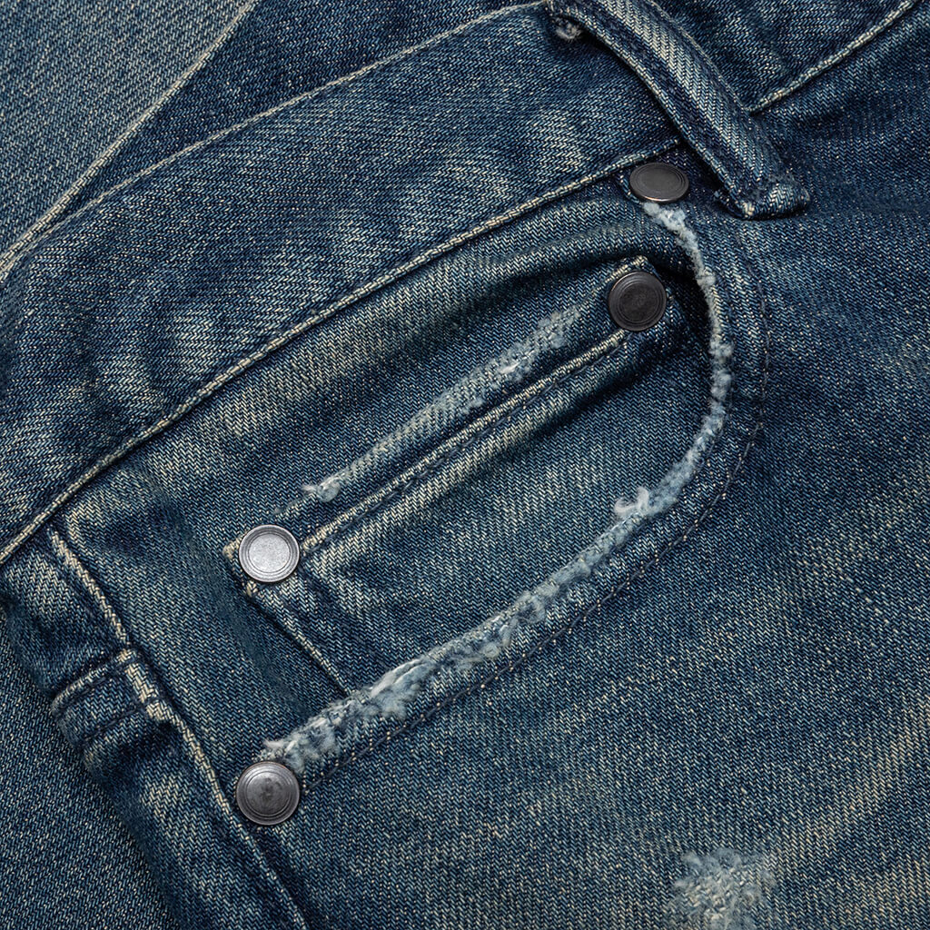 The Cast 2 - Dark Indigo Wash – Feature