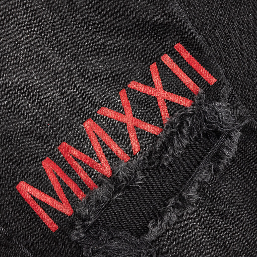 Chitch - World Tour – Feature