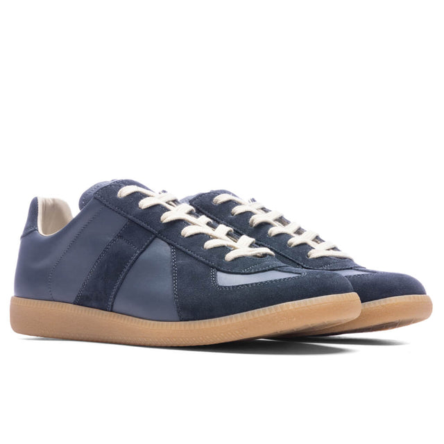 Replica Sneakers - Cook/Bermuda – Feature