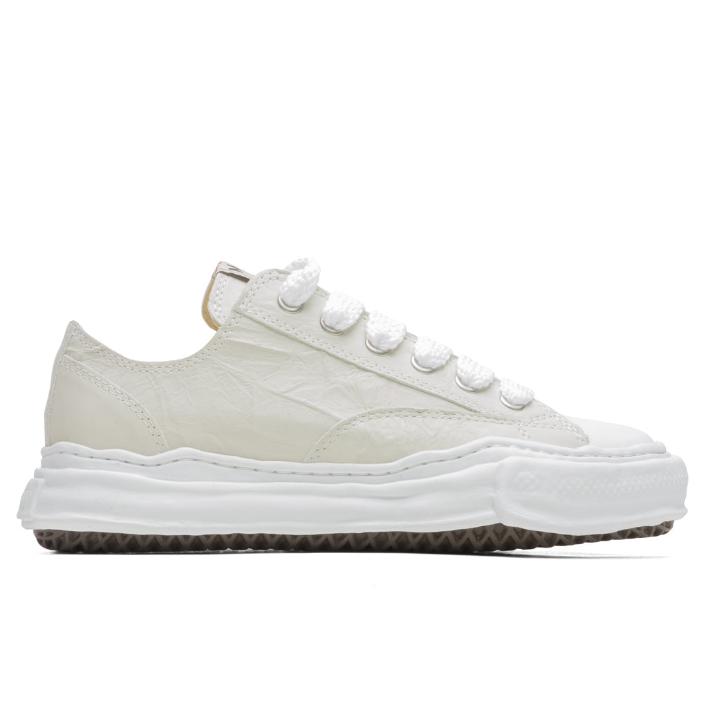 Peterson Low OG Sole Paper Like Leather Sneaker - White – Feature