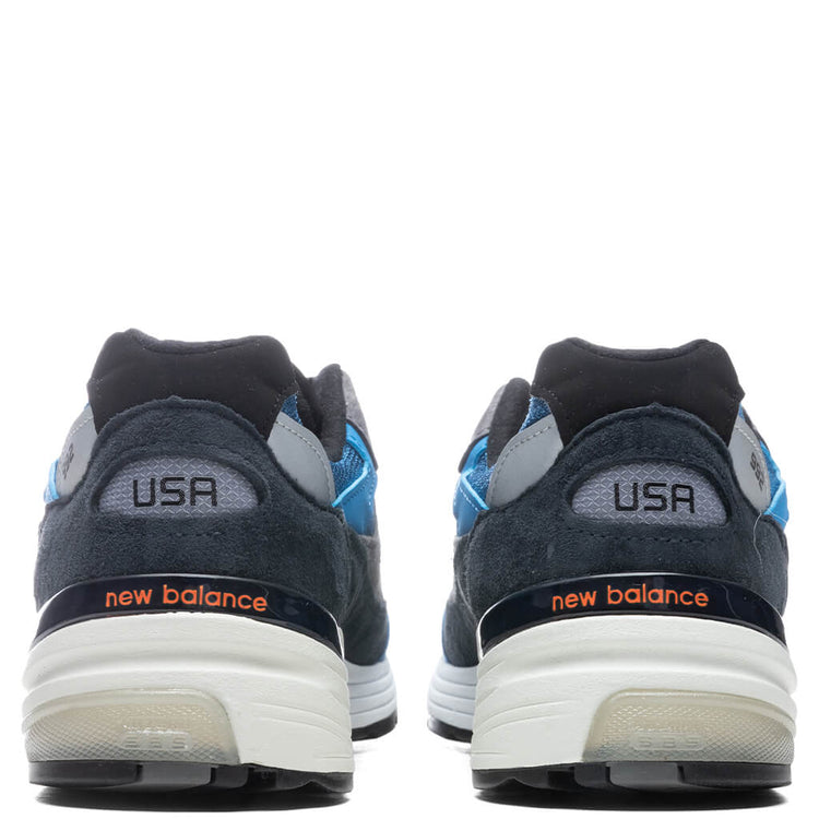 992 - Blue/Grey/Navy – Feature