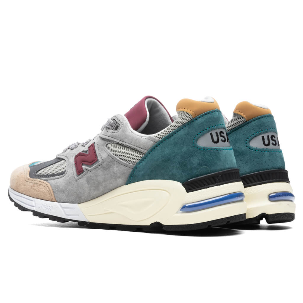 Made In US 990v2 - Grey/Green – Feature