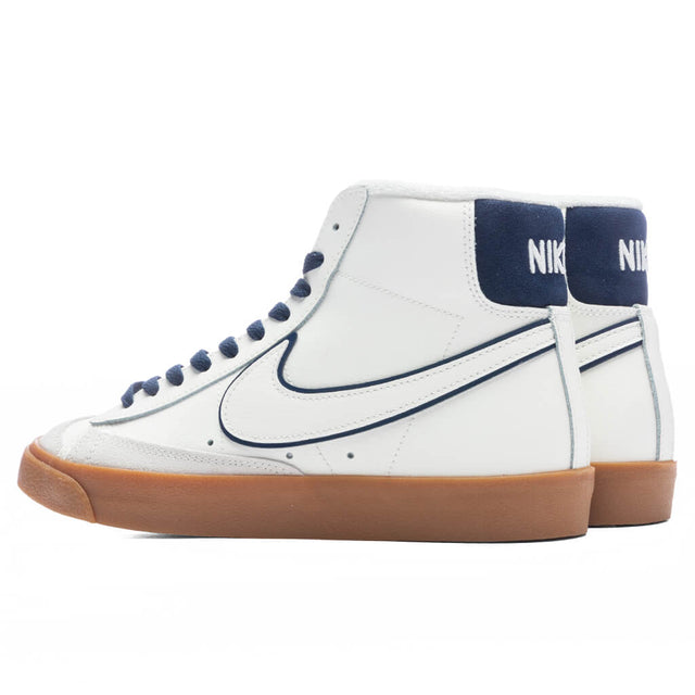 Blazer Mid '77 PRM - Sail/Midnight Navy/Gum Medium Brown – Feature