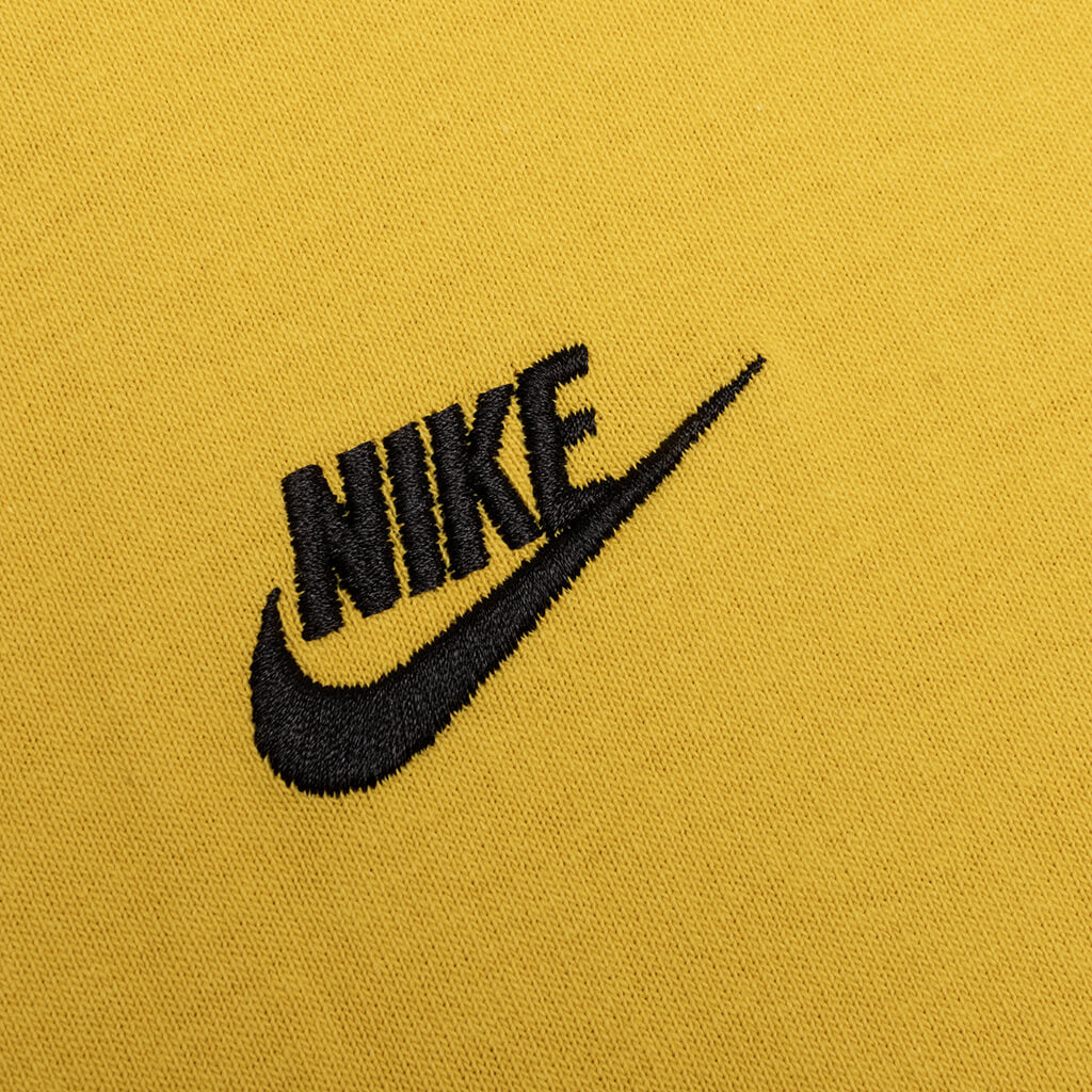 Sportswear Premium Essentials L/S T-Shirt - Vivid Sulfur – Feature