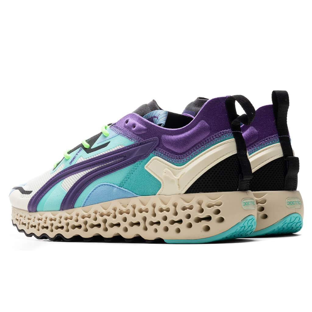 Calibrate Restored Metric - Ivory Glow/Prism Violet – Feature