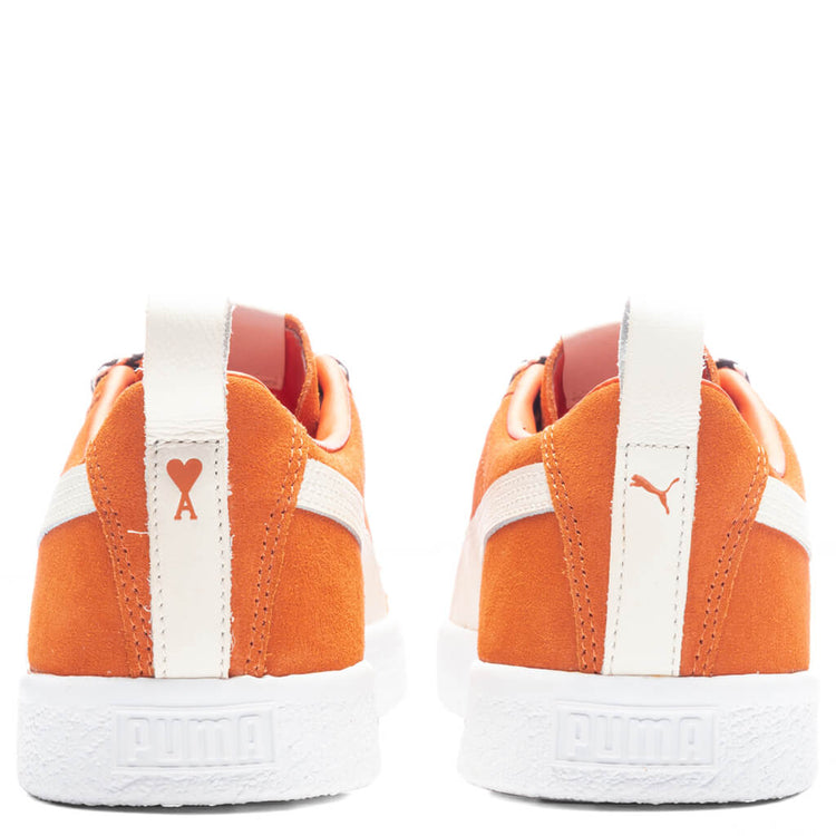 Puma x AMI Suede Vintage - Jaffa Orange/Marshmallow – Feature
