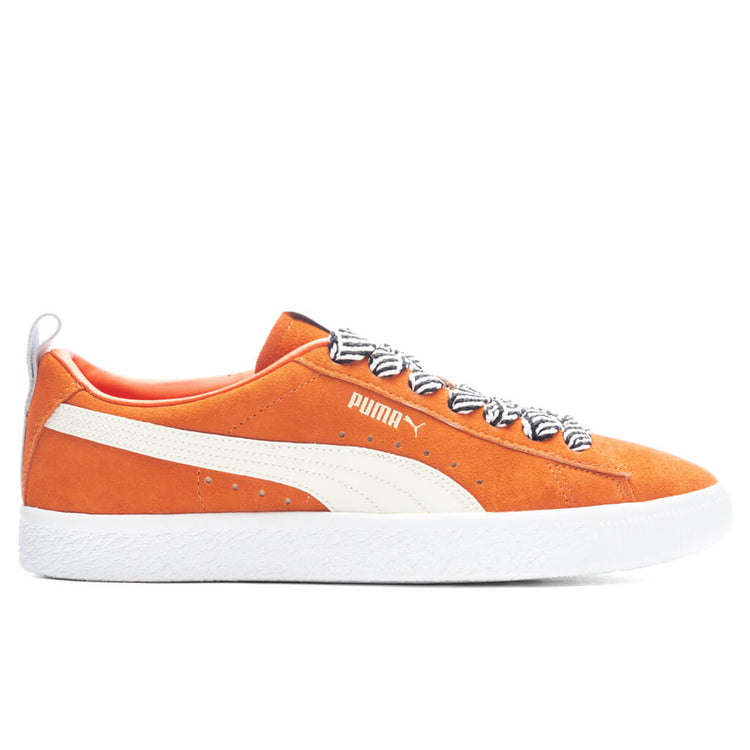 Puma x AMI Suede Vintage - Jaffa Orange/Marshmallow – Feature