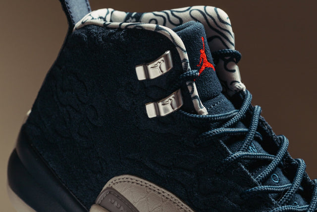 Air 12 Retro Premium (GS) - College Navy/University Red/Sail – Feature