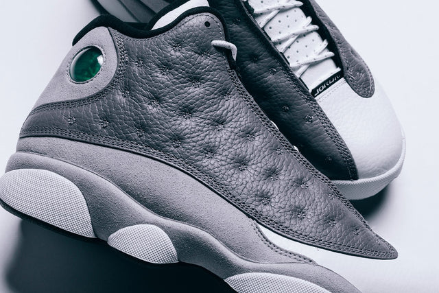 Air 13 Retro - Atmosphere Grey/Black – Feature