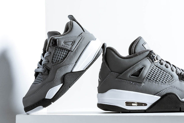 Air 4 Retro (GS) - Cool Grey/Chrome/Dark Charcoal – Feature