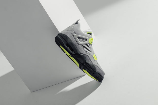 Air Jordan 4 Retro "Neon" (GS) - Cool Grey/Volt/Wolf Grey/Anthracite ...