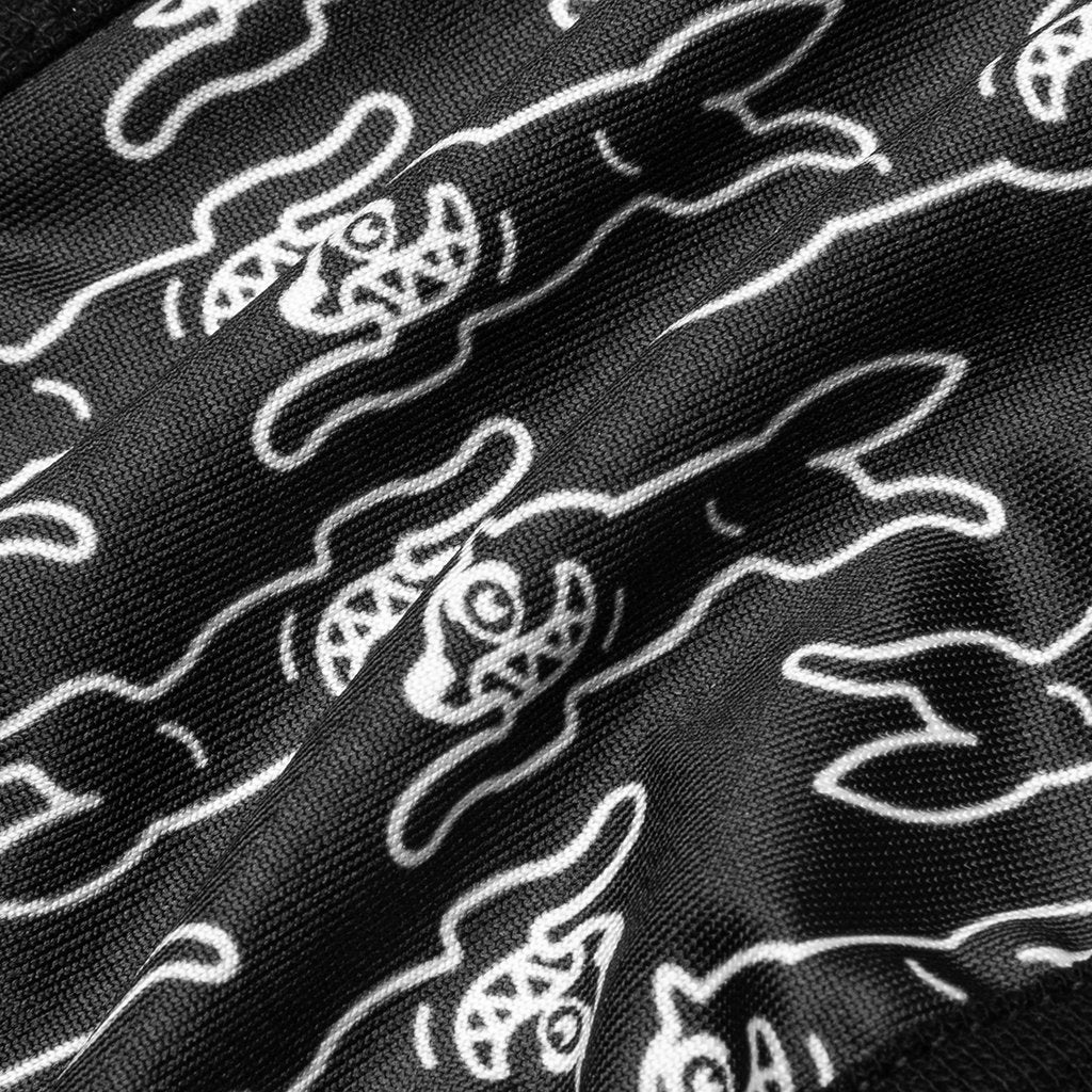 Moving Mask - Black – Feature