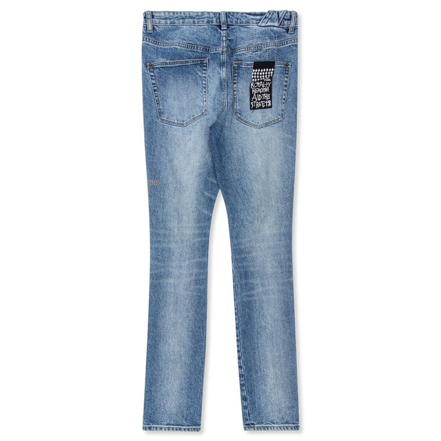 Chitch Jean - Nostalgia Trashed – Feature