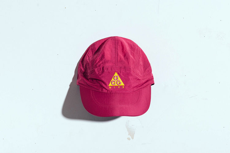 ACG NRG TLWD Cap in Rush Pink/Opti Yellow – Feature