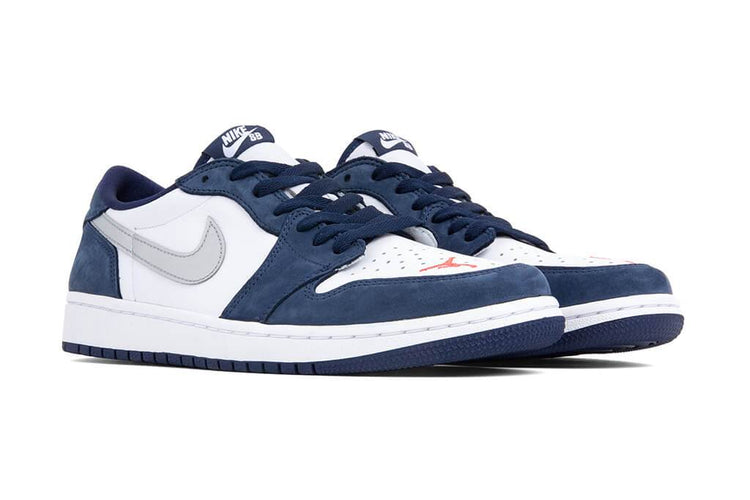 SB Air 1 Low - Midnight Navy/Metallic Silver – Feature
