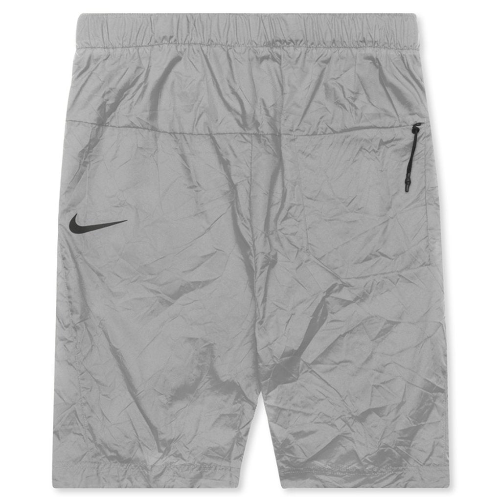 Sportswear Tech Pack - Particle Grey/Black – Feature