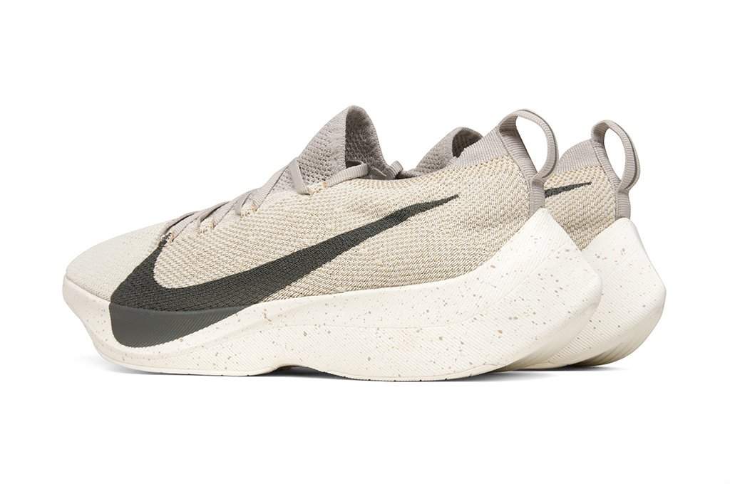 Vapor Street Flyknit - String/River Rock/Light Cream/Sail – Feature