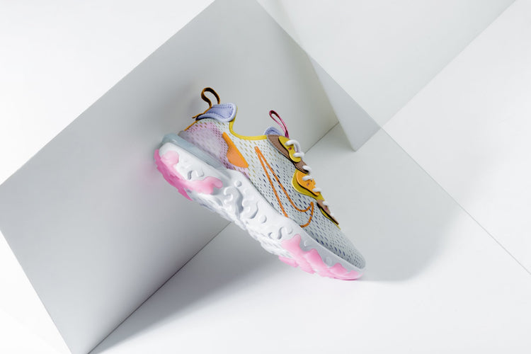 Women's React Vision - Pure Platinum/Rust Factor/Light Thistle – Feature