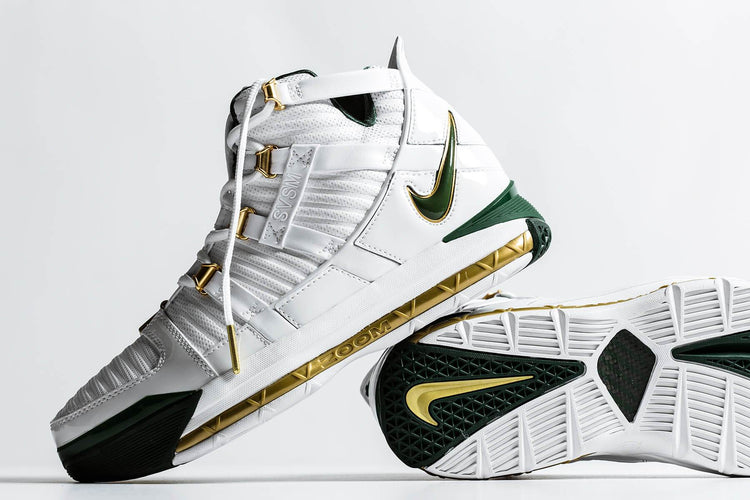 Zoom LeBron 3 QS "SVSM Home"- White/Deep Forest/Metallic Gold – Feature