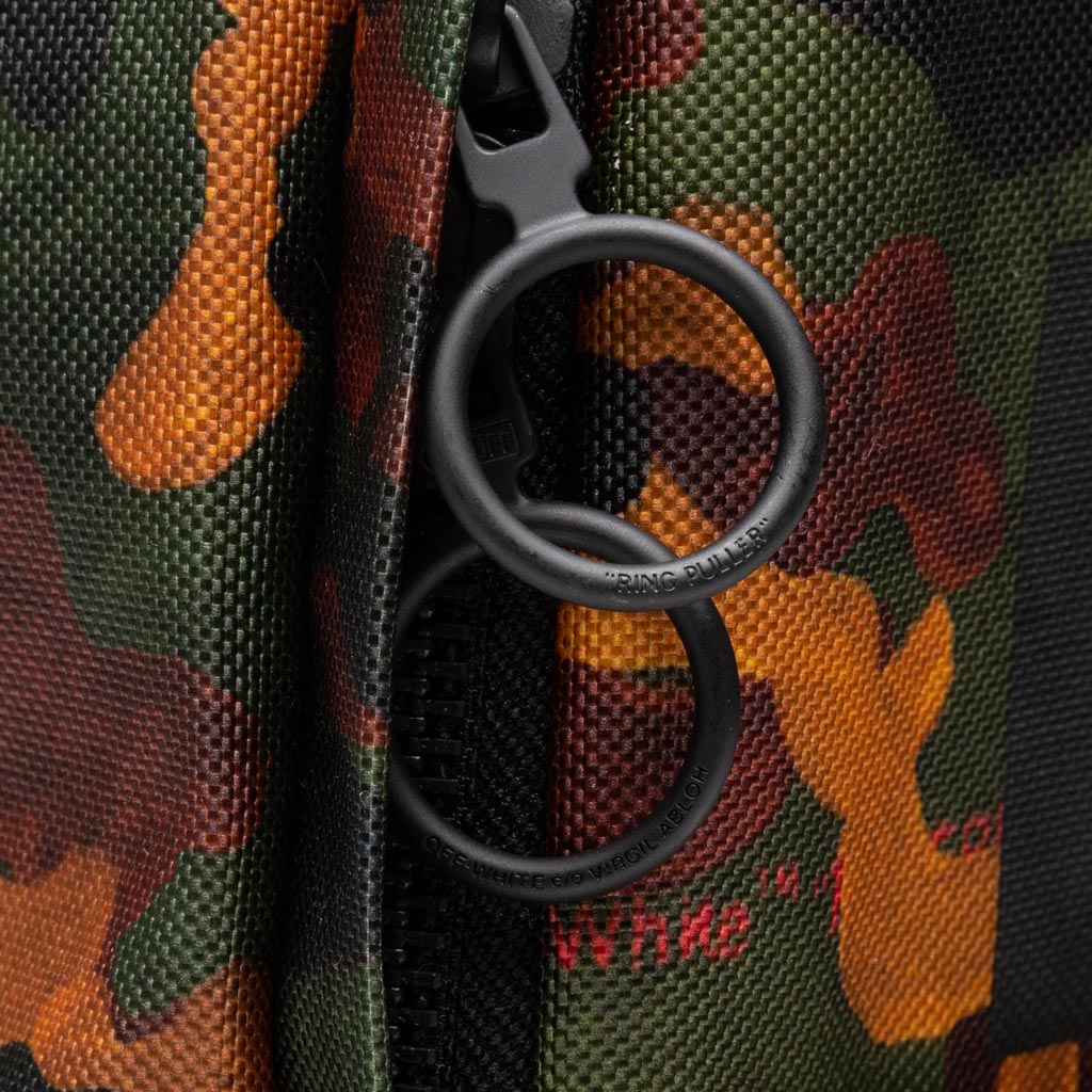 Camou Arrow Backpack - All Over Black – Feature