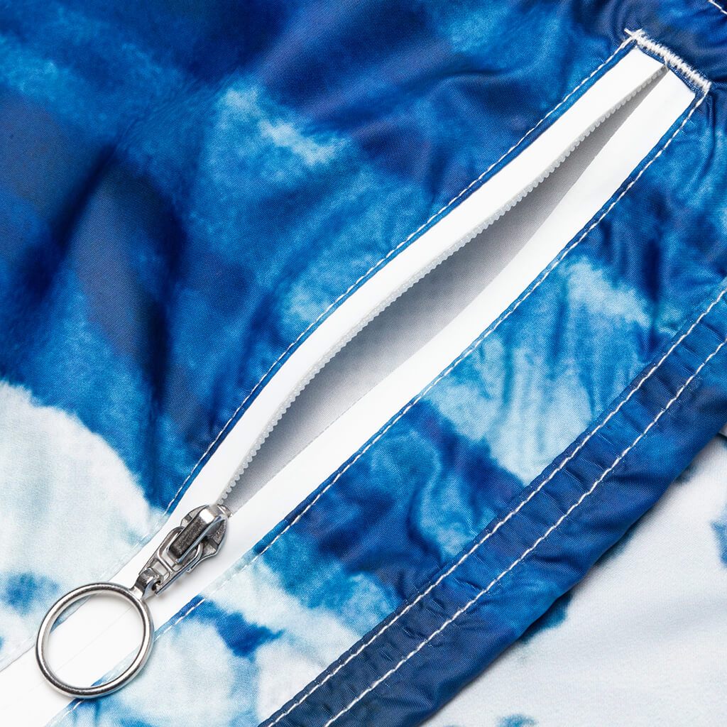 Making Waves Trunk - Ocean – Feature