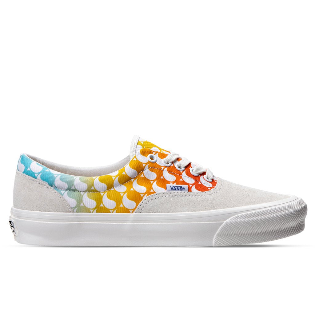 Vans Vault x Free & Easy OG Era LX - Yin Yang/Marshmallow – Feature